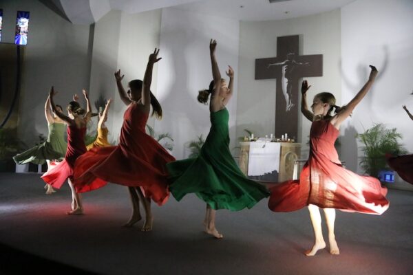 Creative Worship Ideas – Worship + Devotions